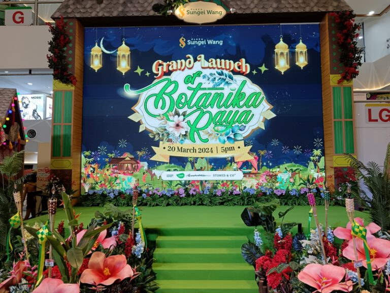 Modern Raya elements Botanika Raya by Sungei Wang